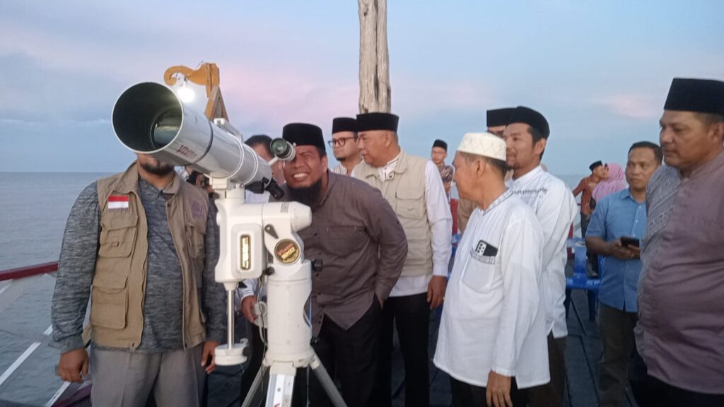 Tentukan Awal Ramadhan, Hilal Terlihat Di Pantai Raja Kecik – Fakta ...