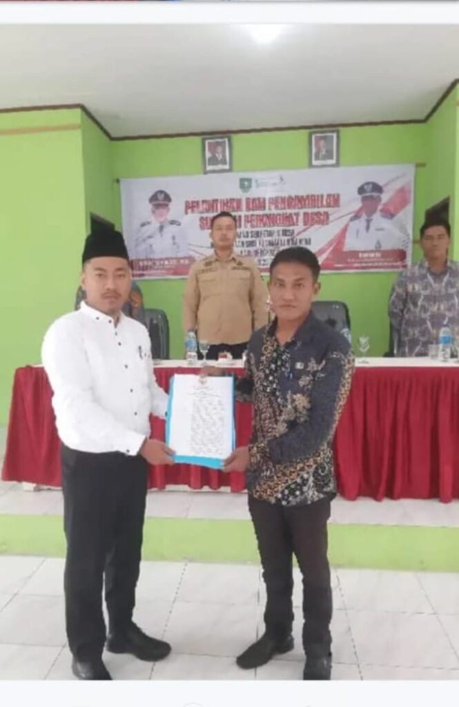 Pejabat Kepala Desa Bantan Sari Resmi Lantik Sekretaris Desa yang ...